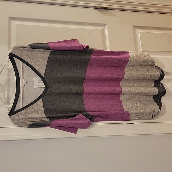 LuLaRoe | Tops | Lularoe 2x Iris Nwt | Poshmark